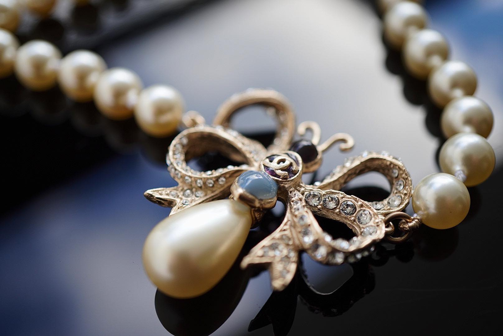 Chanel butterfly necklace store